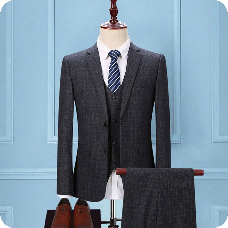 Mens Classic Three-piece Formal Suit Set E on Luulla